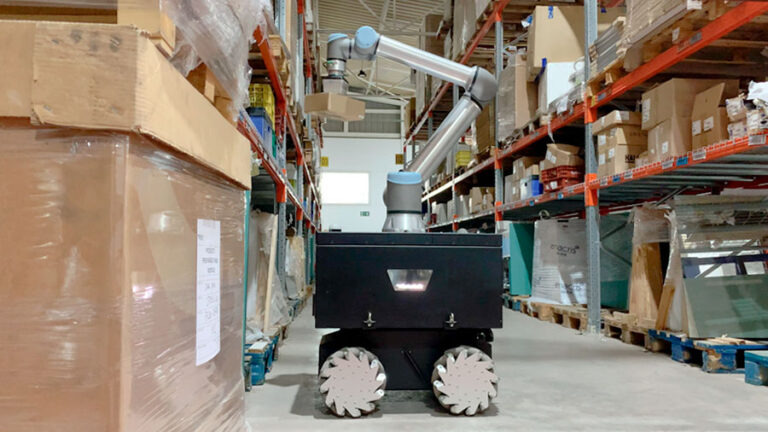 Autonomous Mobile Robots Company - AMR | Robotnik®