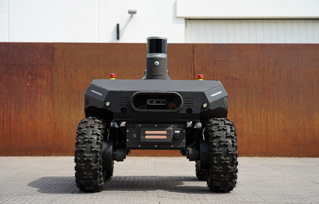 RB-WATCHER: Robot para inspección y seguridad | Robotnik®