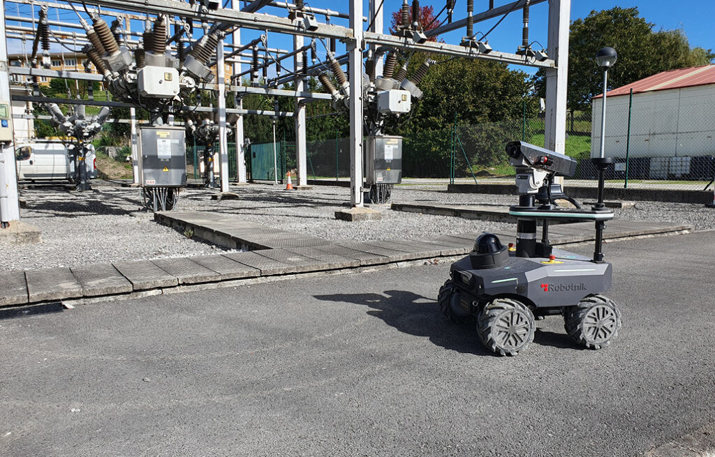 RB-WATCHER: Robot para inspección y seguridad | Robotnik®